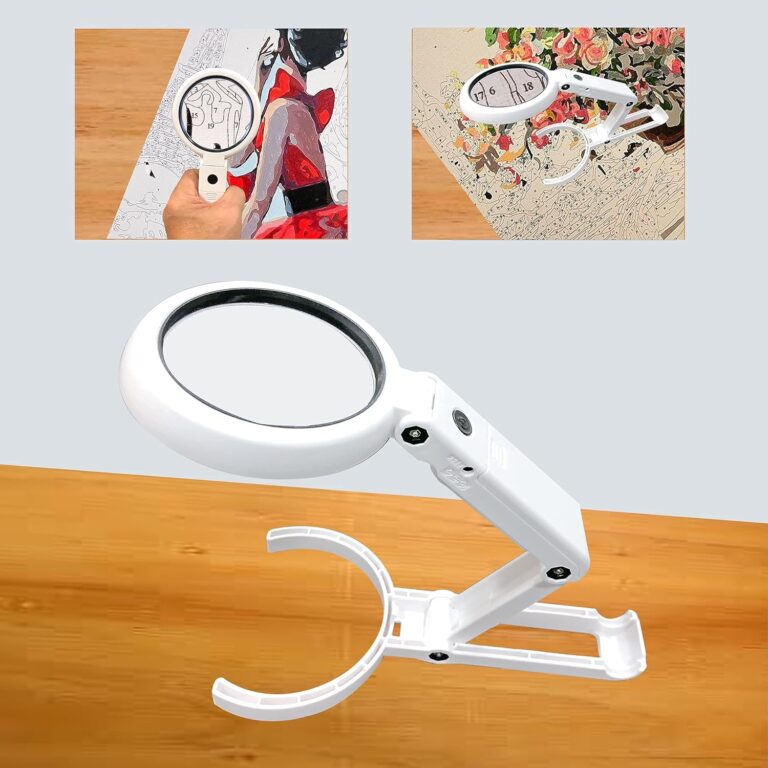 Magnifying glass with a stand for a table with a diameter of 75 mm and ...